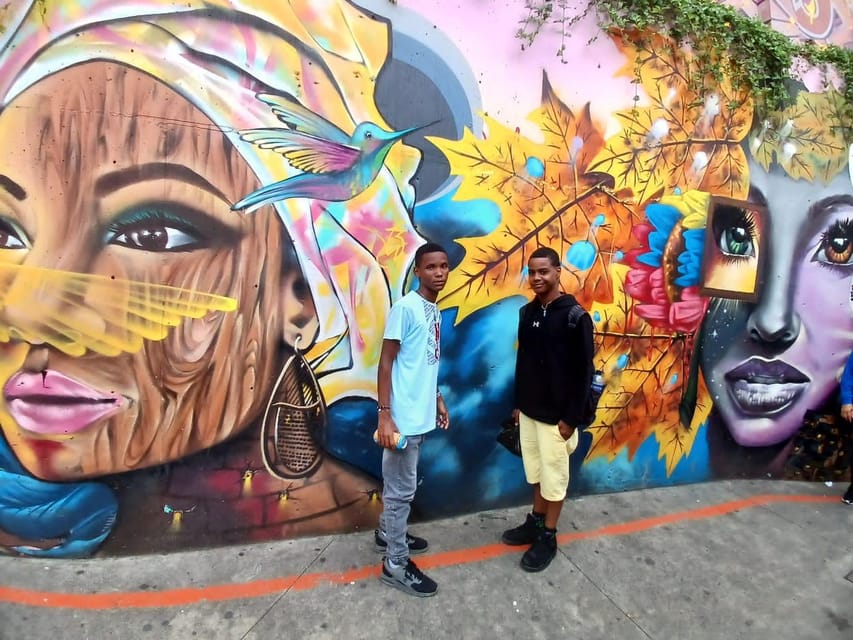 Medellín: Comuna 13 Arte Callejero y Comida | GetYourGuide