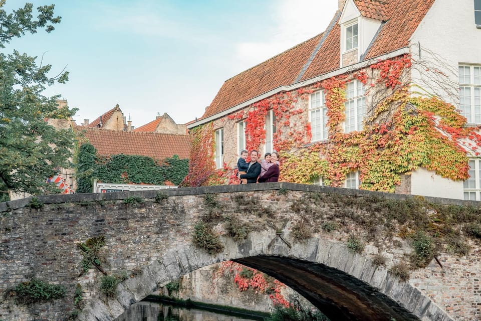 Bruges : Your private 1 hour photoshoot in the medieval city | GetYourGuide