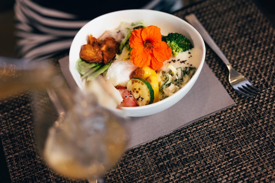 Dresden: Guidet tur på VW-fabrikken, prøvekørsel og mad | GetYourGuide