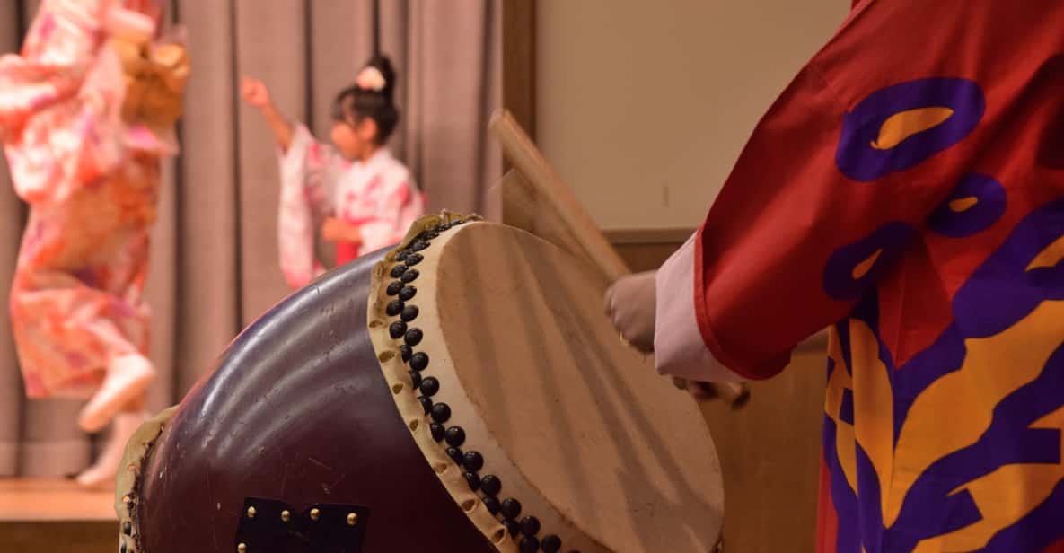 Tokio: Taiko Drum Experience in Kabukicho met diner | GetYourGuide