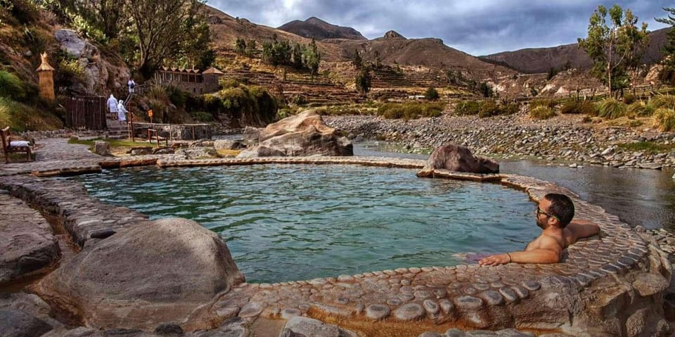 Excursión a las lagunas de Salinas y Yanaorco + baños termales de Lojen ...