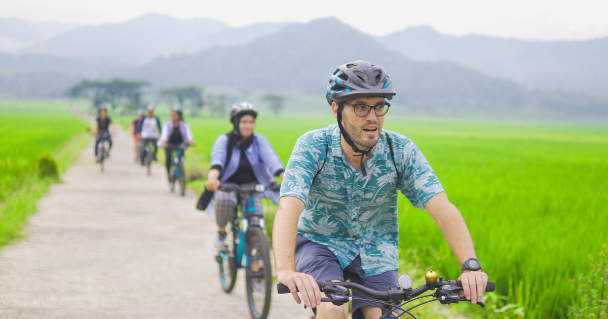 Village Cycling Tour in Nanggulan | GetYourGuide