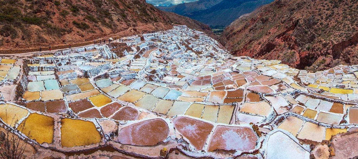 Cuzco: Maras Moray, zoutmijnen + weverijen in Chinchero | GetYourGuide
