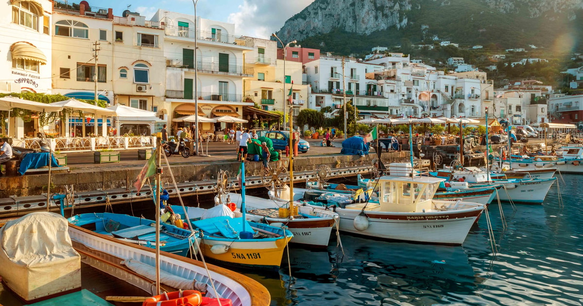 Capri: výlet z Neapole na křídlové lodi a prohlídka ostrova | GetYourGuide