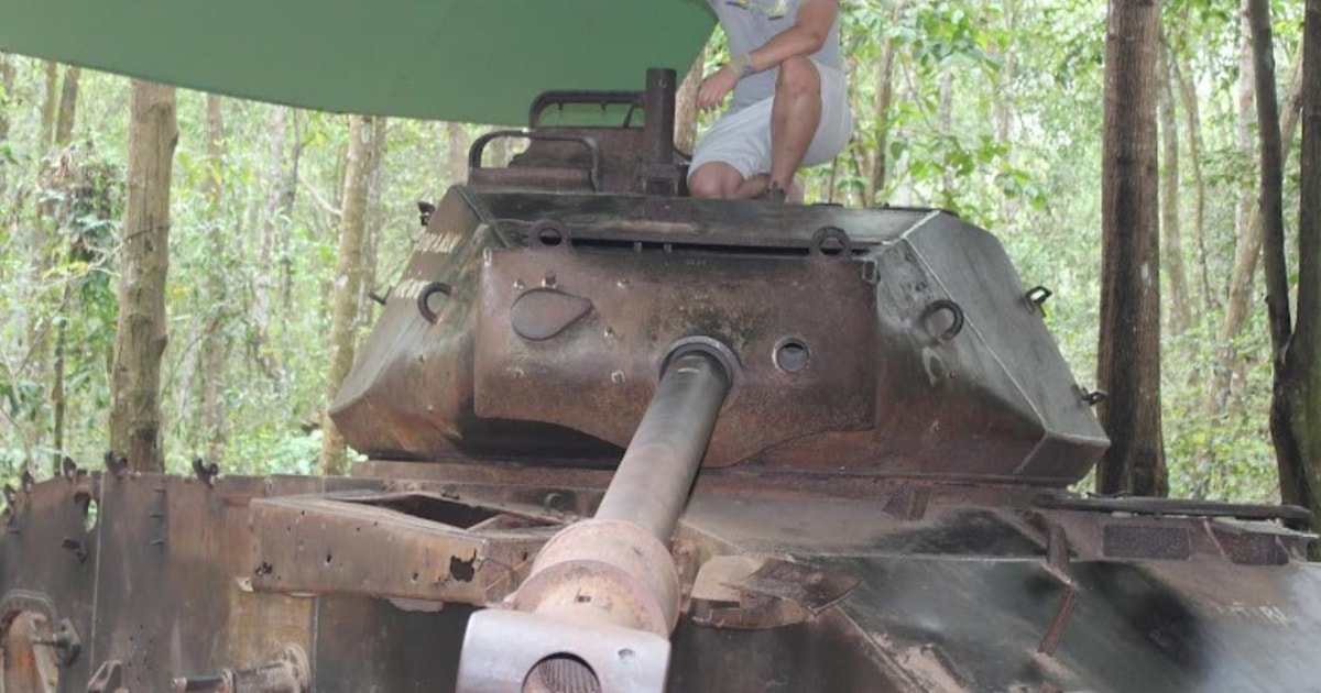 Fra HCM: Cu Chi-tunnellerne - på opdagelse i de snævre tunneller ...