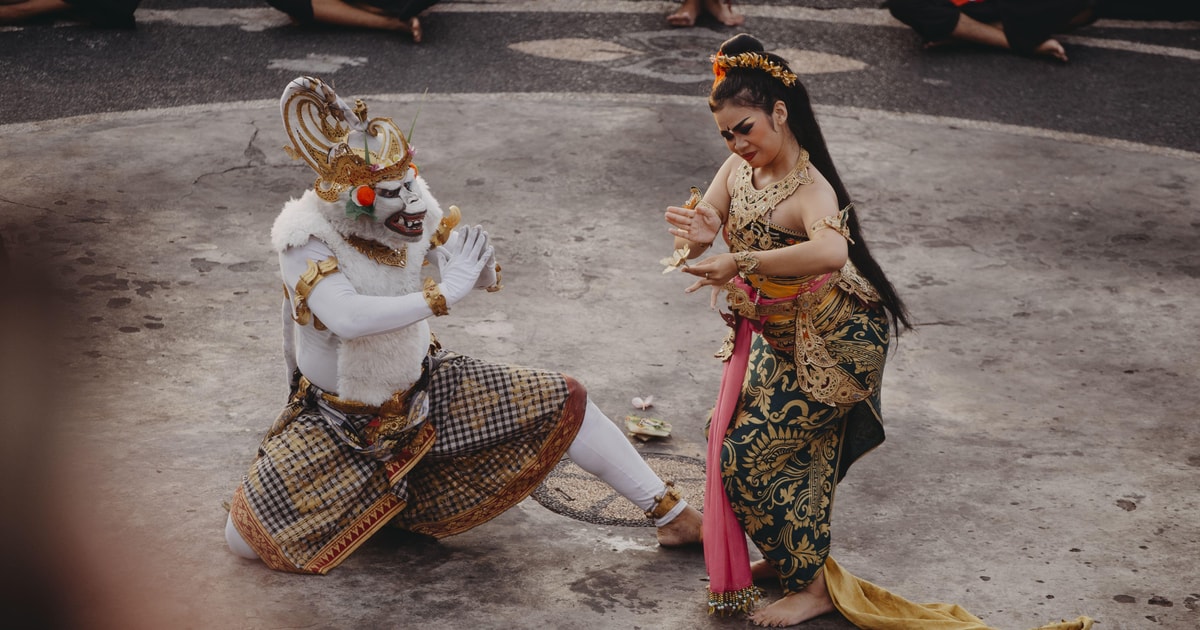 Bali: Famous Kecak Fire Dance Show with Sunset Backdrop | GetYourGuide