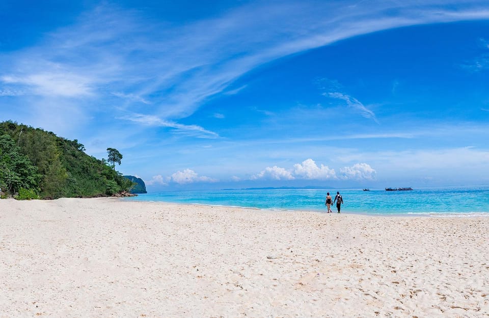 Phuket: Excursión a la Playa Maya, la Isla de Bambú y las Islas Phi Phi ...