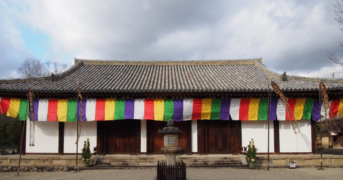 Nara:Special visit to National Treasure Buddhist statue | GetYourGuide