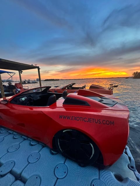 Miami: Water Jet Autovermietung mit Bluetooth Musik | GetYourGuide