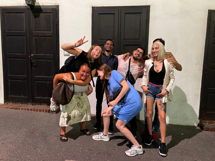 Belgrado: Bar Pub Club Crawl con Bebidas | GetYourGuide