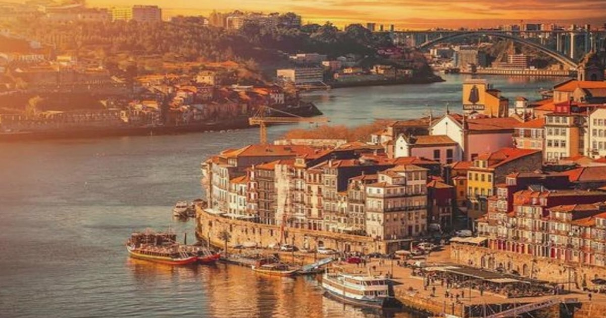 OPORTO: 2H30 - SUNSET TOUR PORTO | GetYourGuide