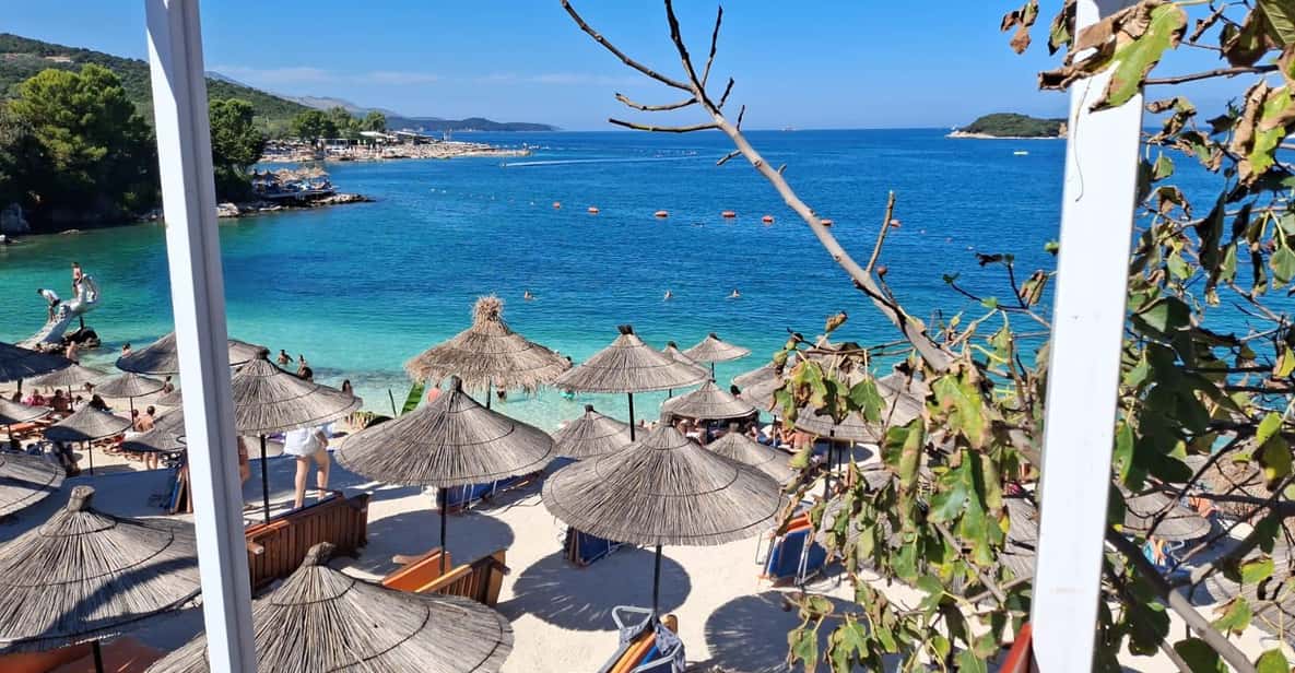 Van Durres/Tirana naar Ksamil, Blauwoog en Kasteel Lekuresi | GetYourGuide