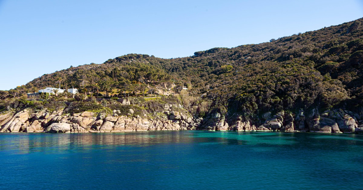Isola del Giglio: boat round trip with snorkeling | GetYourGuide