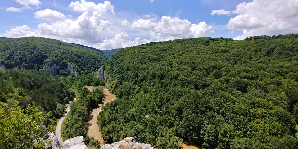 Desde Cluj: Gargantas del río Crisul Repede | GetYourGuide