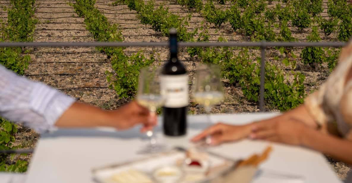 Santorini: Wine O' Clock - Wijnproeverij Privétour | GetYourGuide