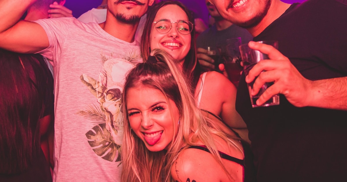 Friday Fiesta: Party Night in Mitte & Christmas Market | GetYourGuide