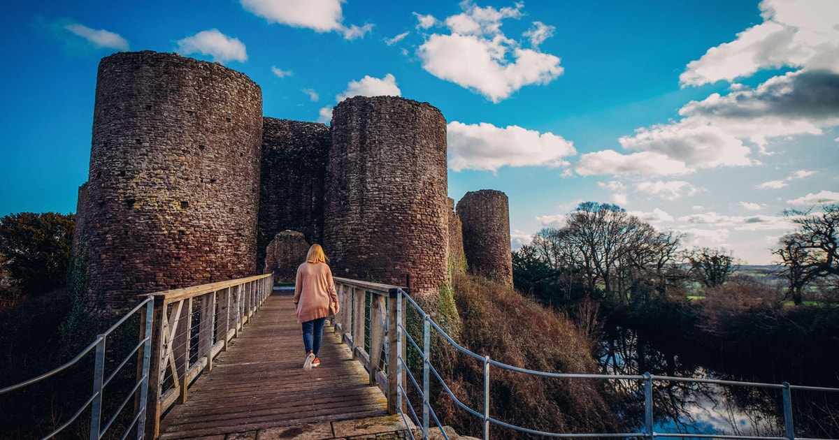 From Cardiff: Brecon Beacons, Hay-on-Wye, Medieval Heritage | GetYourGuide