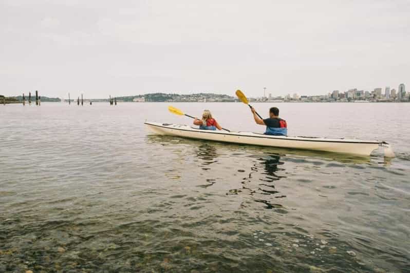Seattle: Alki Lighthouse Sea Kayak Tour | GetYourGuide