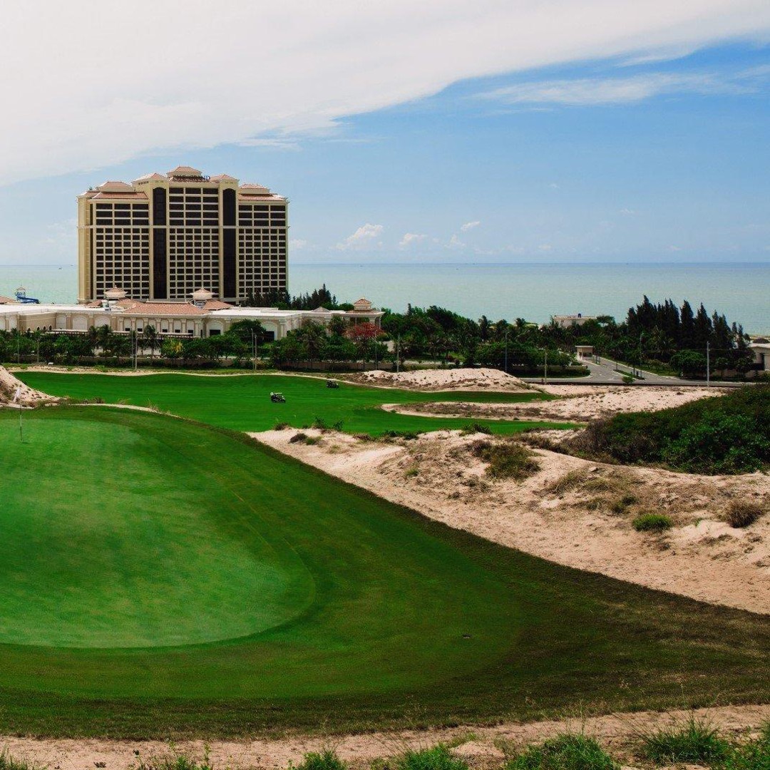 Ho Tram: The Bluffs Grand 1-Day Guided Golf Tour | GetYourGuide