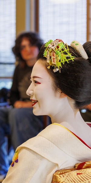 Kyoto: Exclusive Geisha Show in Gion with Tea Ceremony | GetYourGuide
