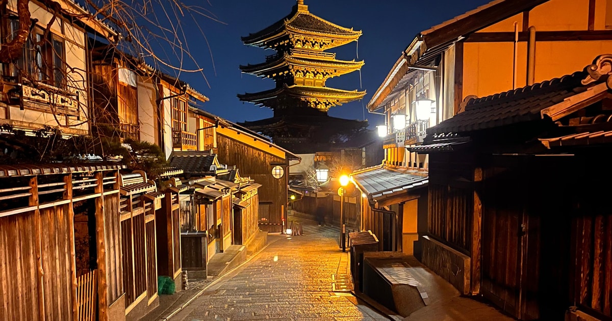 Kyoto: Gion Magical Night Walking Tour | GetYourGuide