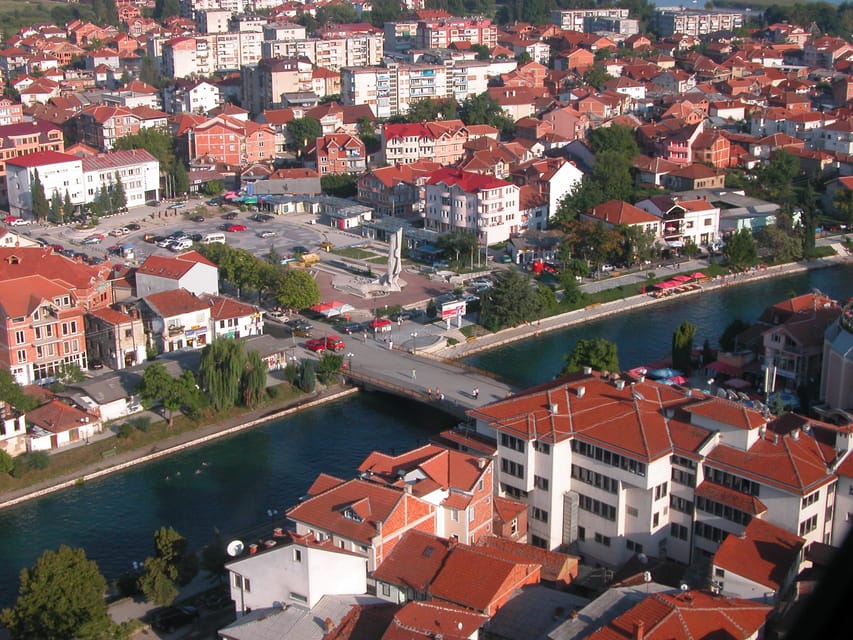 Excursión a la ciudad de Struga y Vevchani independiente desde Ohrid ...