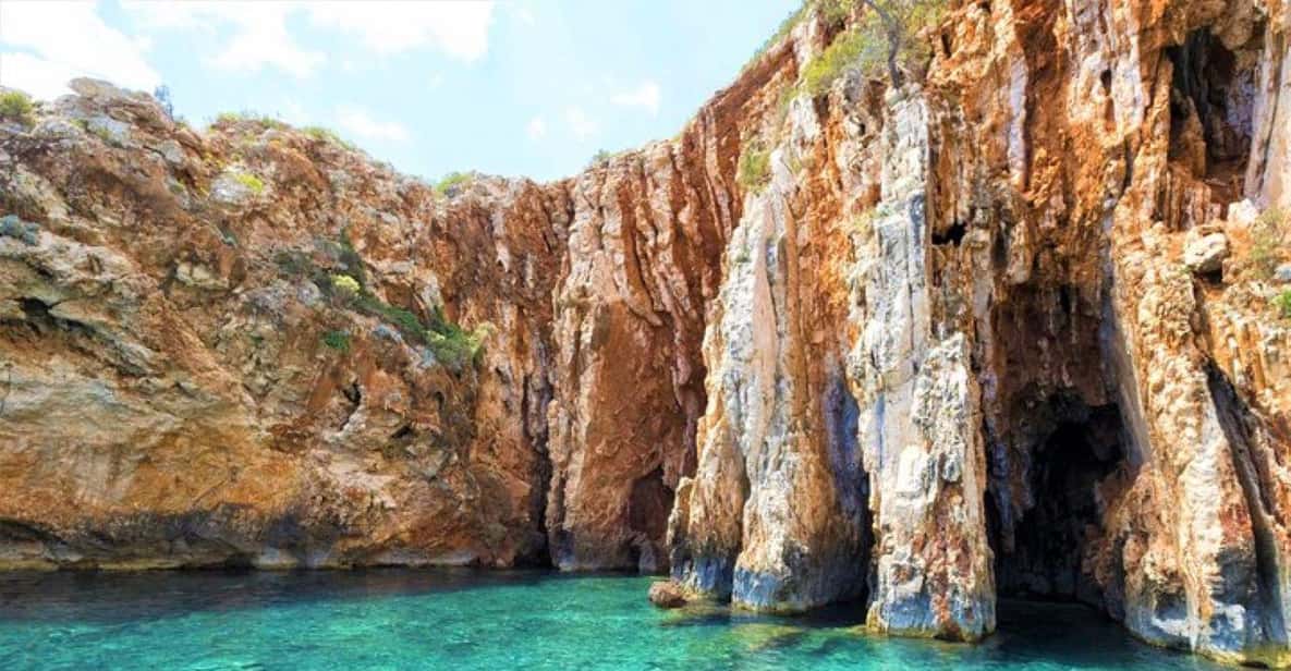 De Hvar: Tour particular para as rochas vermelhas, ilhas Pakleni ...