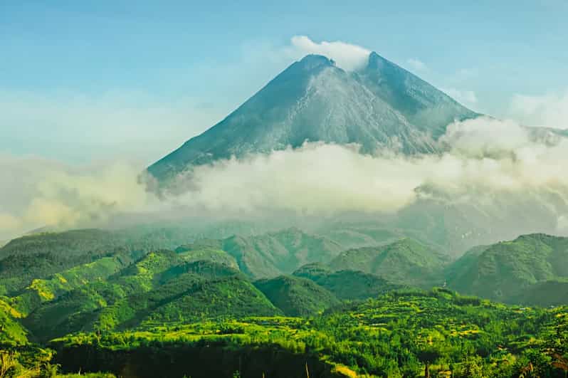 Yogyakarta : Visite guidée du Mont Merapi en Jeep Lava Tour | GetYourGuide