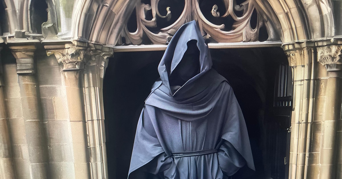 York: Not a ghost walk tour | GetYourGuide
