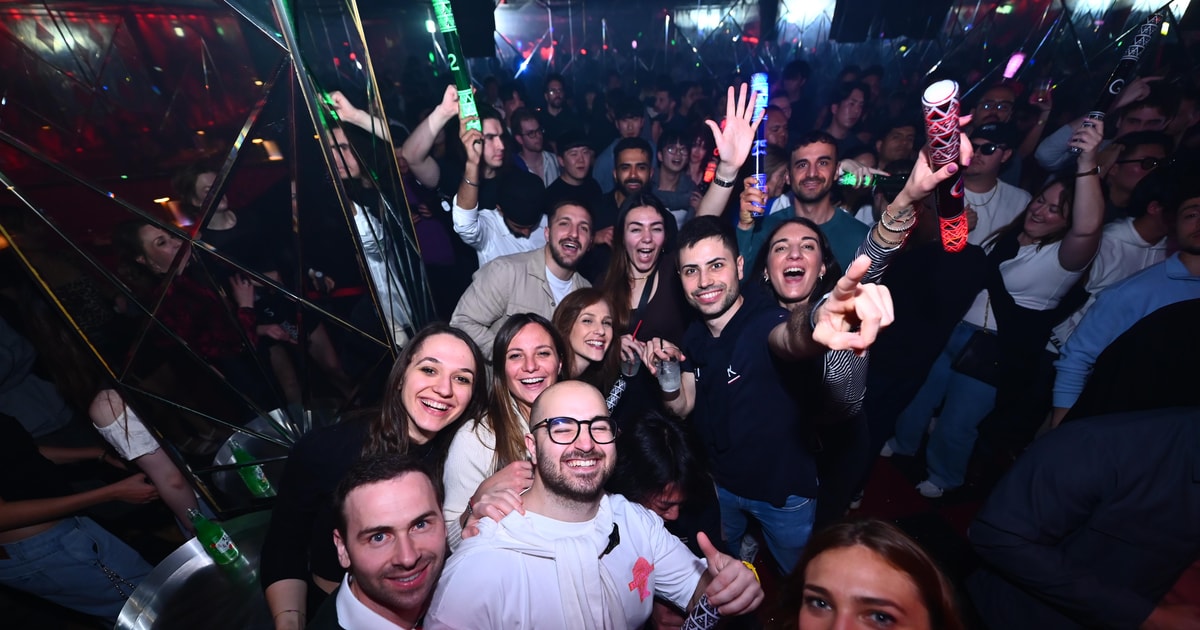 Kyoto: KITSUNE Nightclub Admission Ticket with Drink | GetYourGuide