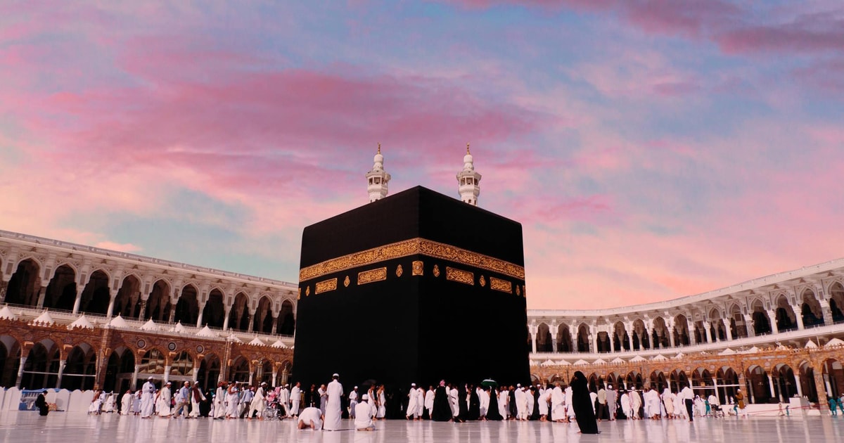 From Jeddah: 5 Days Mecca and Medina Tour Package | GetYourGuide