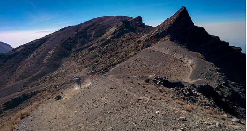 Escalada de 4 días al Monte Meru | GetYourGuide