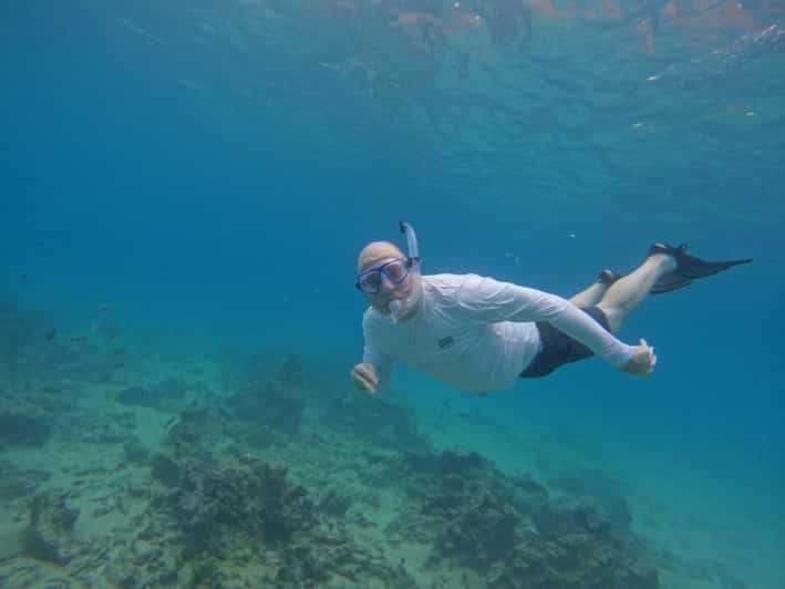 Excursión completa a Isla Bartolomé y Sullivan con snorkel desde Pto ...