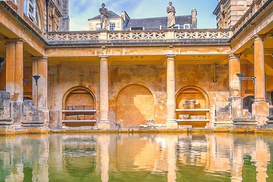 Castillo de Windsor, Stonehenge y Bath Tour Privado | GetYourGuide
