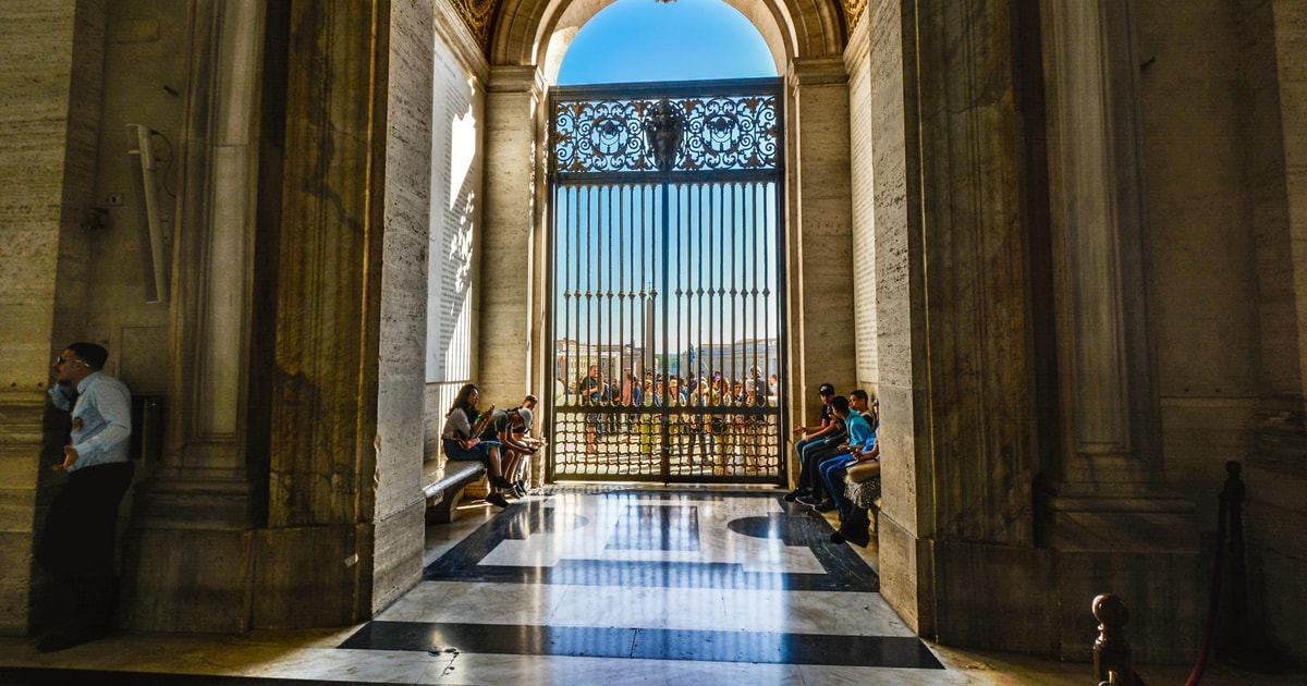 Rome: Sicret Vatican VIP tour | GetYourGuide