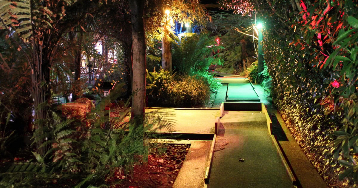 Rotorua: Mini Golf Experience | GetYourGuide
