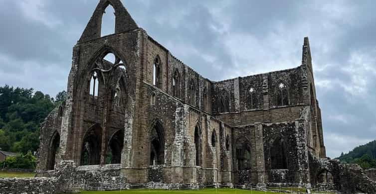 Tintern Abbey / Abaty Tyndryn, Tintern - Book Tickets & Tours ...