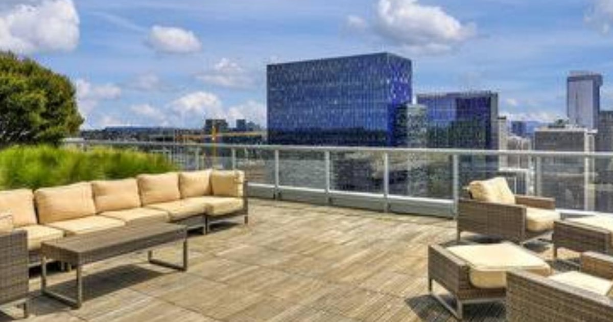 Uganda: Rooftop Dinner and Swahili Tales Experience | GetYourGuide