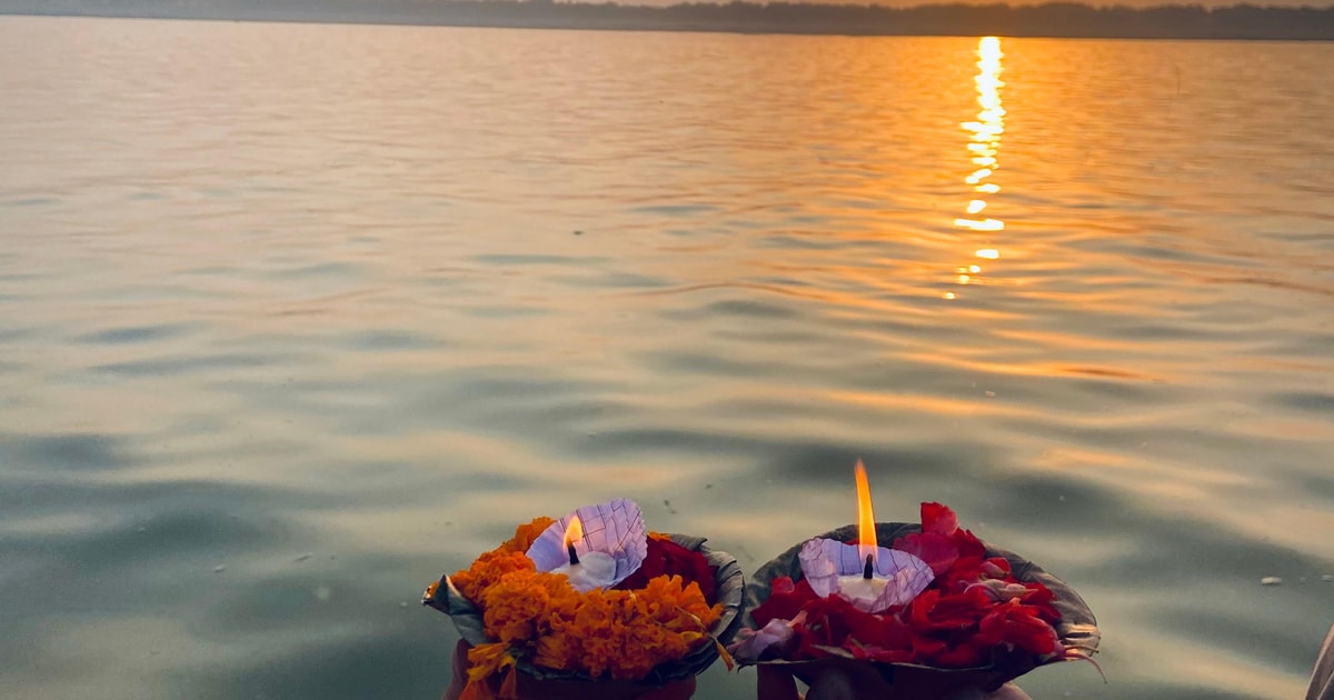 Marigold Boat trip to feel Kashi | GetYourGuide