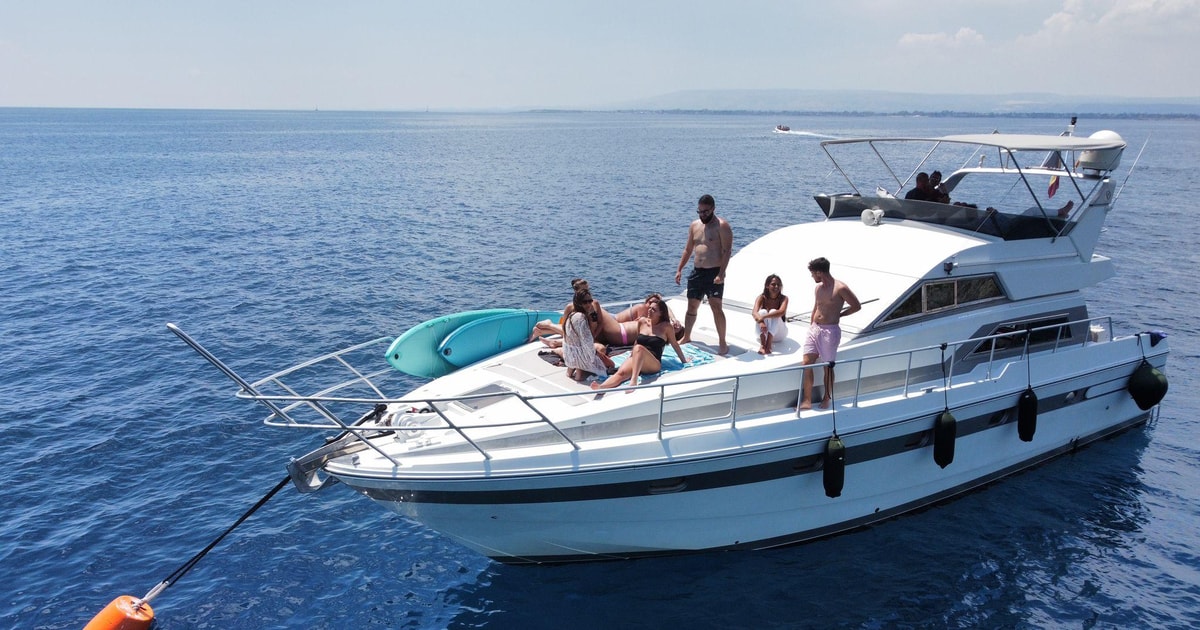 Siraküza Sahilinde Yarım Günlük Özel Yat Turu | GetYourGuide