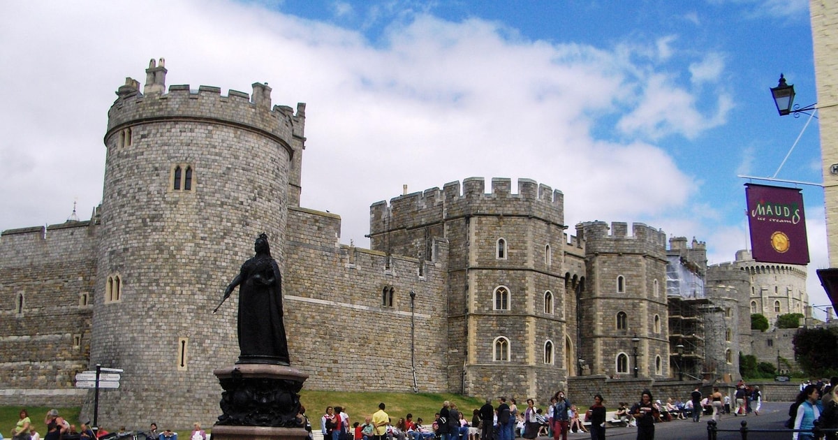 Windsor Castle Private Tour with Admission | GetYourGuide