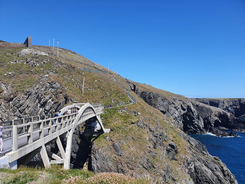 Desde Cork: De Cork Oeste a Mizen Head Tour guiado de día completo ...