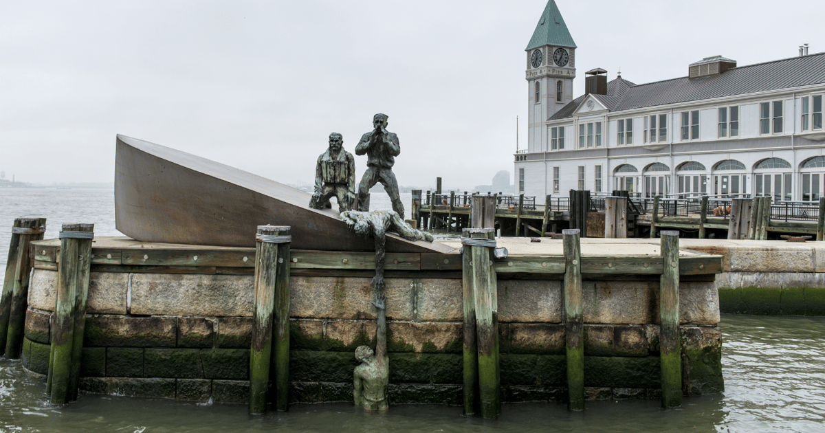NYC’s Battery Park: Walk Among History and Harbor Views | GetYourGuide