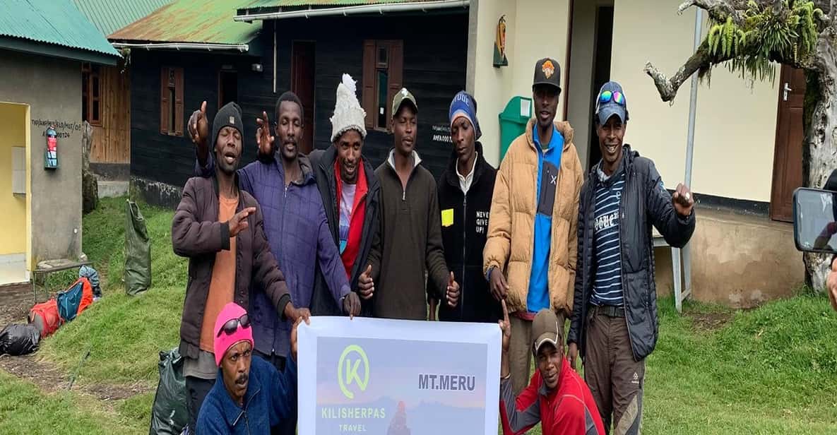 Arusha: Mount Meru 3-daagse beklimming met overnachting | GetYourGuide