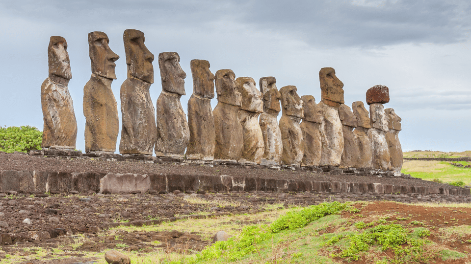 Moai-fabrikken: Mysteriet bag den vulkanske stenstatue | GetYourGuide