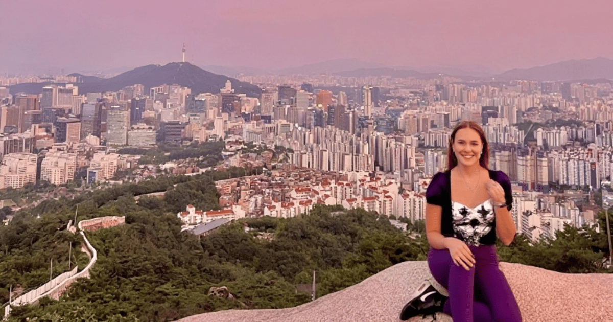 Seoul: Inwangsan Sunset Hike with Guide | GetYourGuide