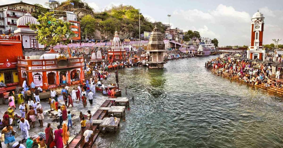 Visita nocturna a Haridwar y Rishikesh por el Ganges desde Delhi ...