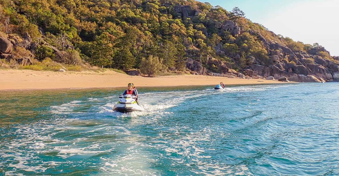 Magnetisch eiland: Five Beach Bay 90-minuten tour, 1x jetski ...