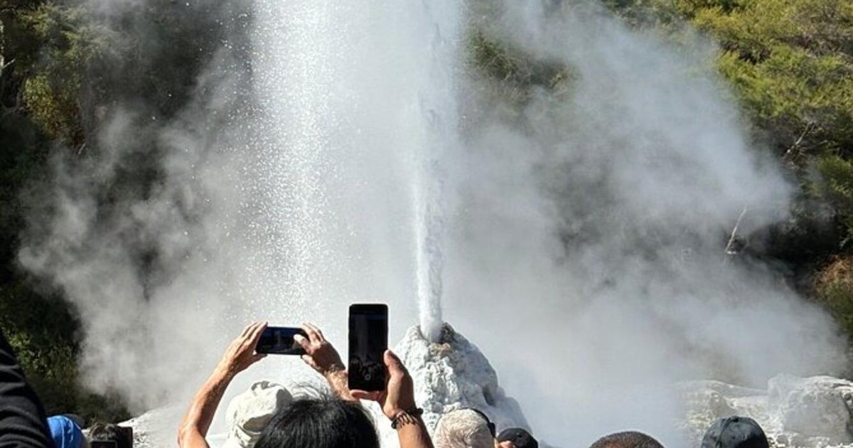 Rotorua y Taupo con Waiotapu y el géiser LadyKnox y las cataratas Huka ...