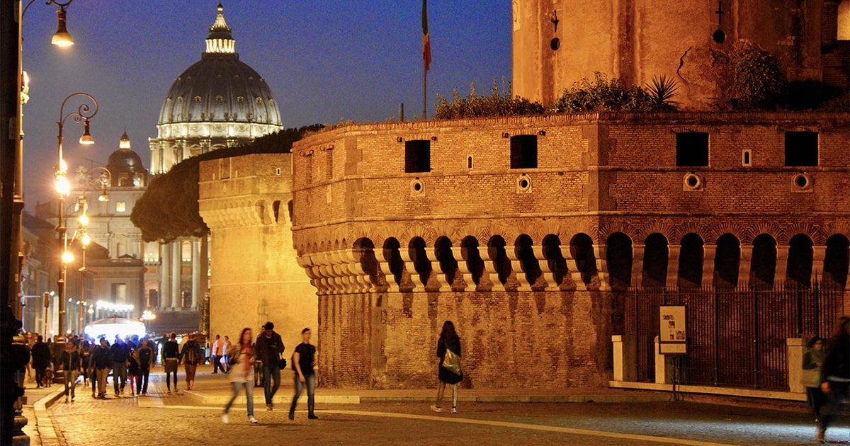 Rome Walking Tour: Ghost’s Inquisition in Dark Backstreets | GetYourGuide